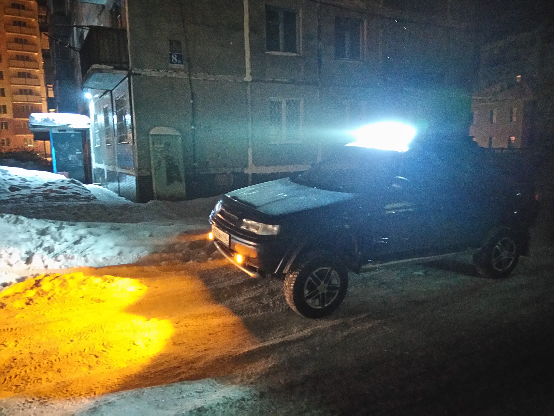 Люстра хороша только друзья которые палки полосатые продают ругаются ...