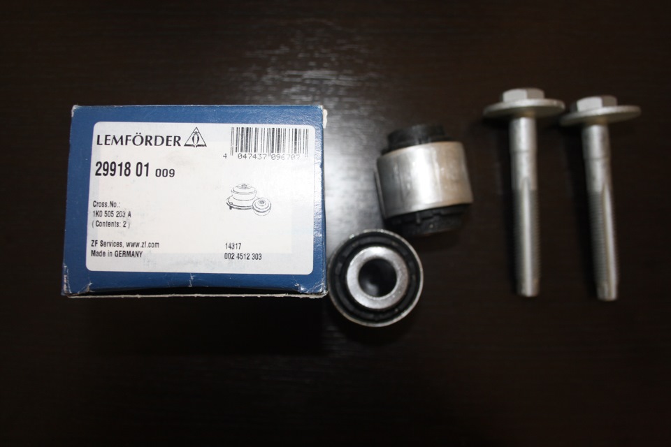 Сайлентблоки RUVILLE 985461/985462 — Skoda Octavia A5 Mk2, 1,6 л, 2004 ...