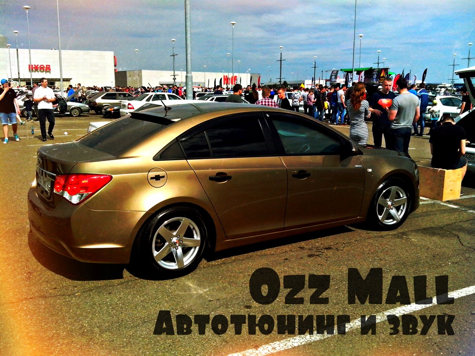 И мы там были Oz Mall Автотюнинг и звук… — Chevrolet Cruze (1G), 1,8 л, 2013 года | встреча | DRIVE2
