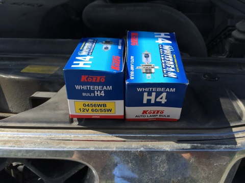 0456WB H4 12V 60/55W (ярко белый) T16 Лампа головного света Koito KOITO ...