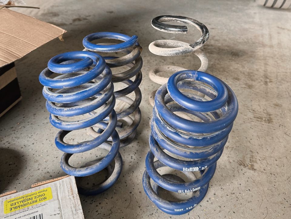 H&R lowering springs — Audi A6 Avant (C8), 3 л, 2019 года | техосмотр ...