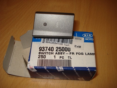 9374025000 Кнопка противотуманных фар передних KIA HYUNDAI | Запчасти ...
