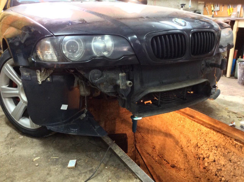 Треугольник (подкрылок) и защита днища — BMW 3 series Coupe (E46), 3 л ...