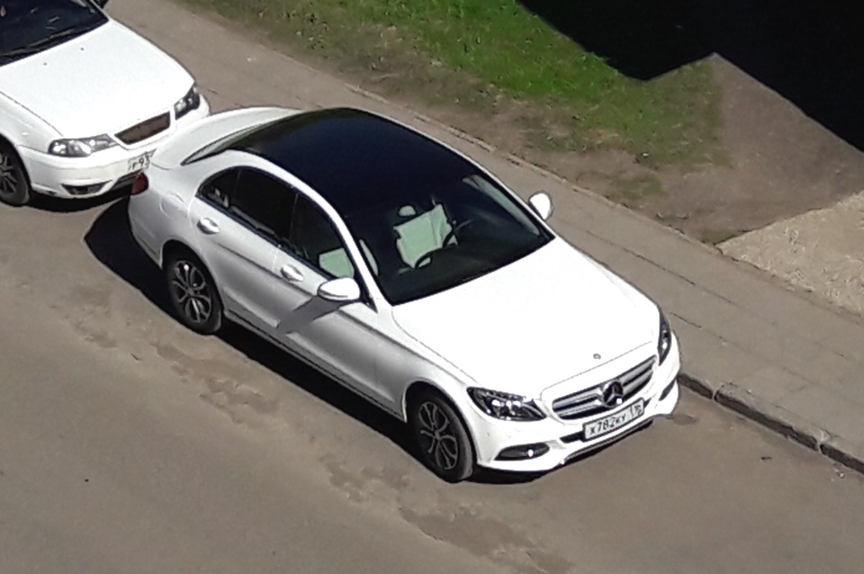 Закатал перед в бронепленку и крышу в черный — Mercedes-Benz C-Class (W205), 1,6 л, 2015 года ...