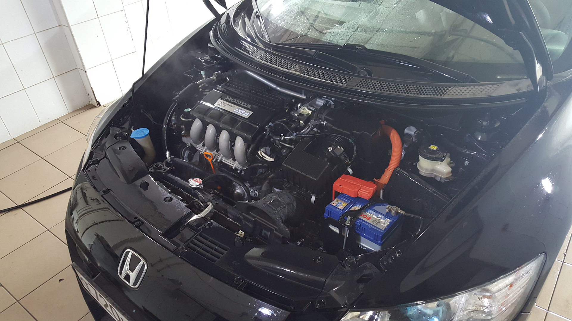 Моем подкапотное — Honda CR-Z, 1,5 л, 2010 года | мойка | DRIVE2
