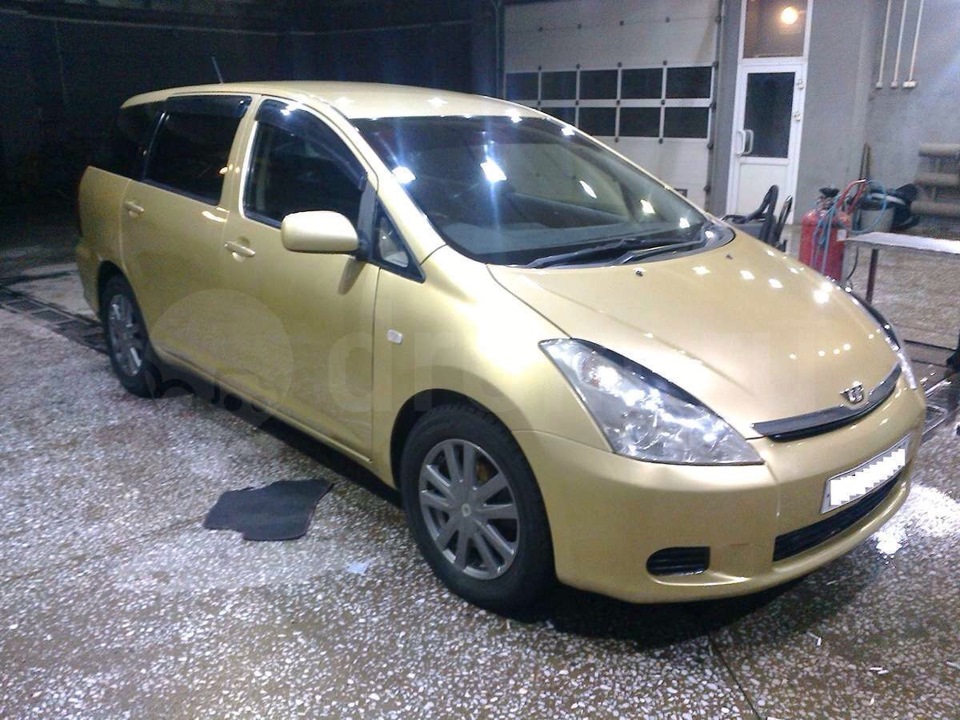 Просто фото — Toyota Wish (AE10), 1,8 л, 2003 года | фотография | DRIVE2