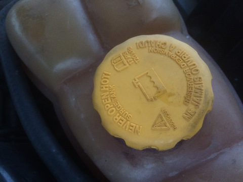 1304666 Крышка расширительного бачка / FORD, Opel | Запчасти на DRIVE2