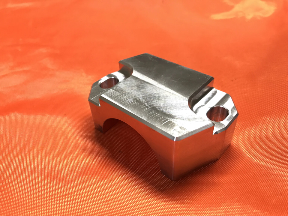 Усиленный передний кронштейн переднего стабилизатора Mercedes W211 ...