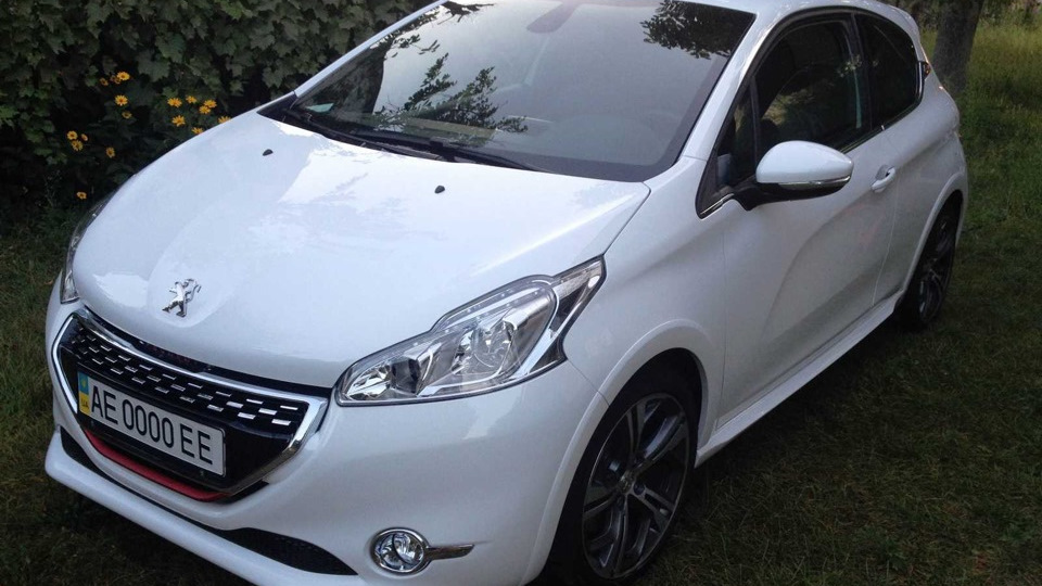 Peugeot 208 (1G) 1.6 бензиновый 2013 | GTi на DRIVE2