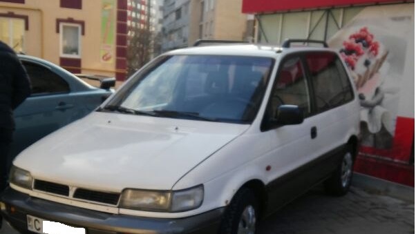 Маленькая неприятность(( — Mitsubishi Space Runner (1G), 1,8 л, 1992 ...
