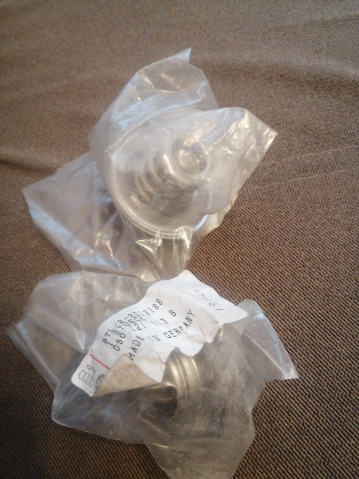 050121113B Термостат, охлаждающая жидкость VAG | Запчасти на DRIVE2