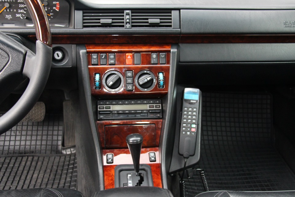 Салон — Mercedes-Benz E-Class (W124), 5 л, 1992 года | фотография | DRIVE2