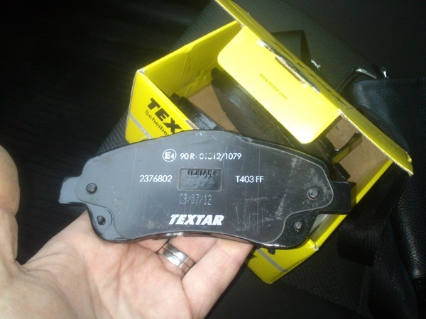 Замена тормозных дисков и колодок вкруг — Toyota Avensis II, 1,8 л, 2007 года | запчасти | DRIVE2