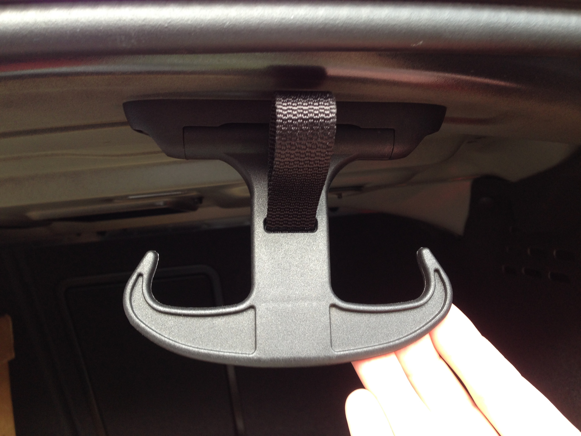 Дооснащение всем необходимым — Audi A4 (B8), 2 л, 2015 года ...