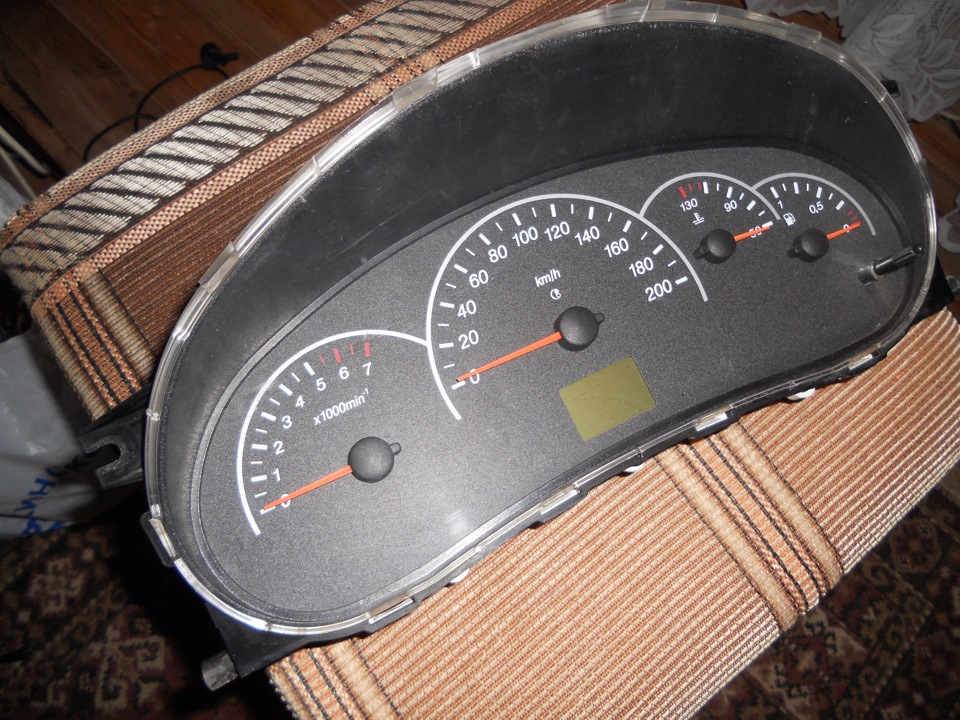 Подсветка приборки №1 — Lada Приора седан, 1,6 л, 2008 года ...
