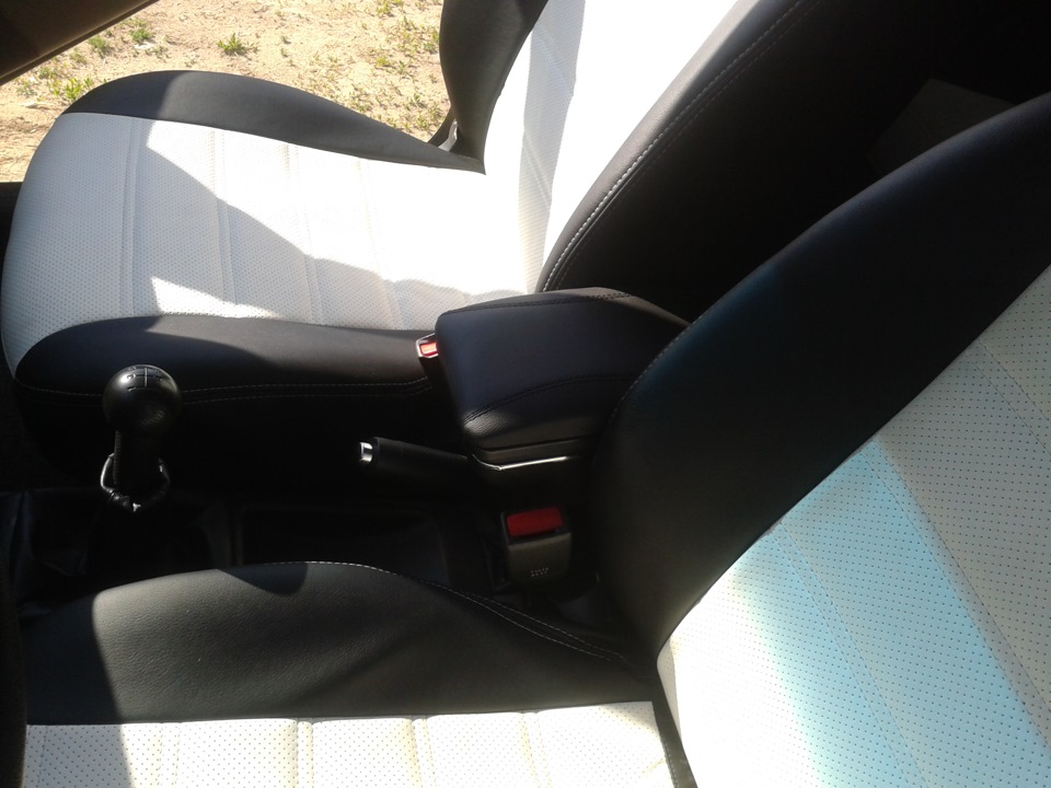 Подлокотник от Соника — Chevrolet Aveo Sedan (1G), 1,2 л, 2011 года ...