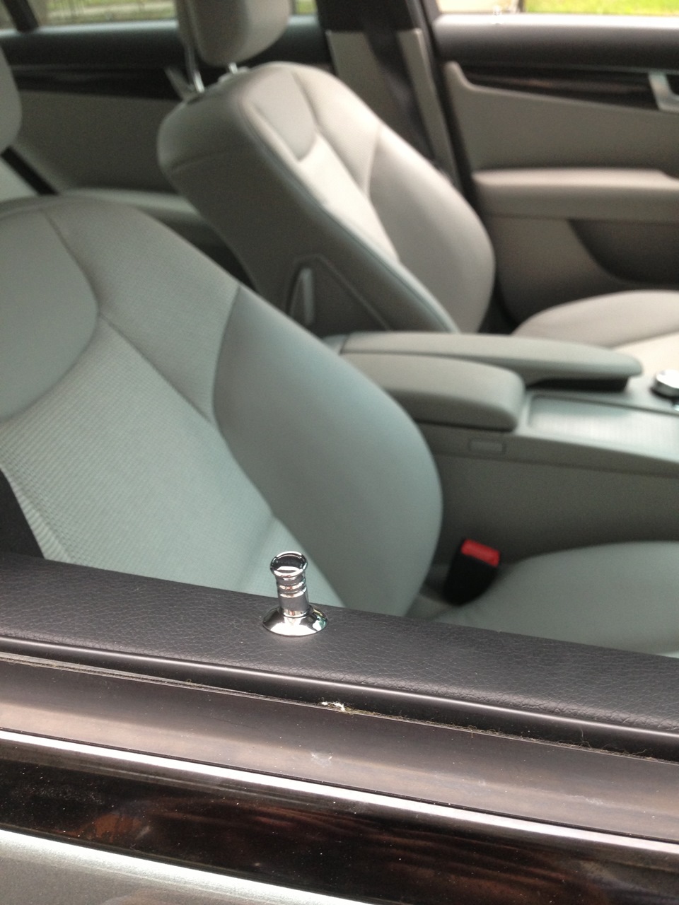 Silver Door Pins — Mercedes-Benz C-Class (W204), 1,8 л, 2011 года ...