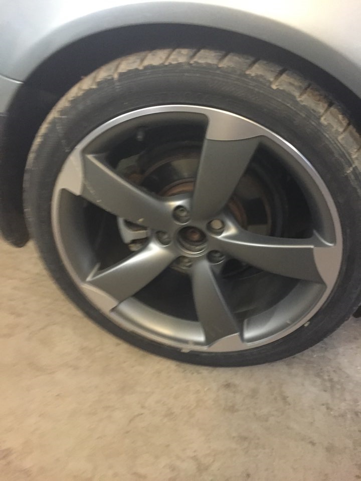 Знает кто номерок колпачков на диски! — Audi A4 (B7), 2 л, 2006 года ...