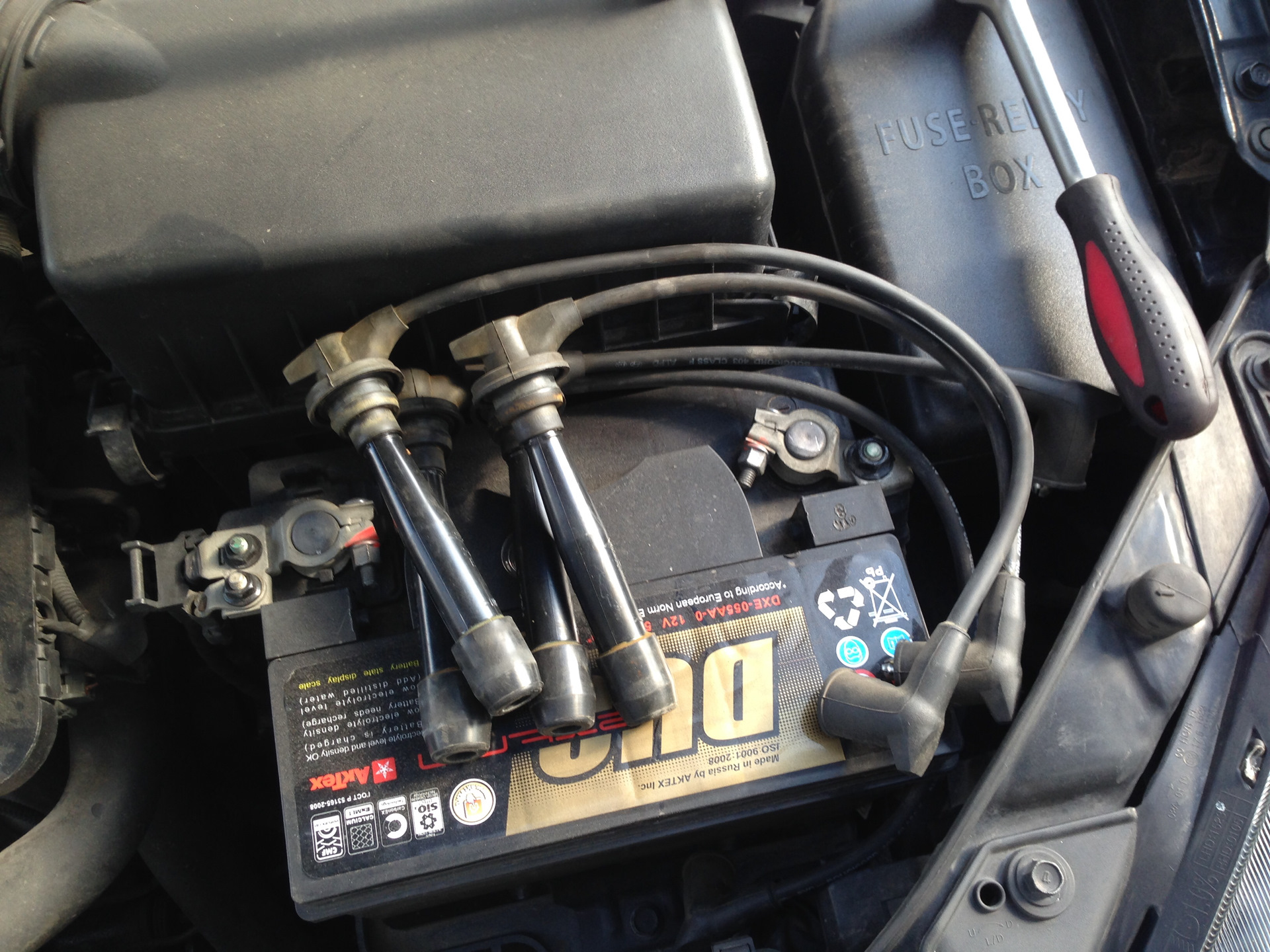 Замена ВВпроводов и свечей — KIA Rio (2G), 1,4 л, 2010 года | запчасти ...