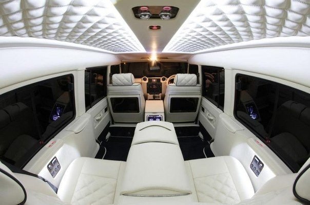 В ателье Carisma Auto Design прокачали бронированный Land Rover ...