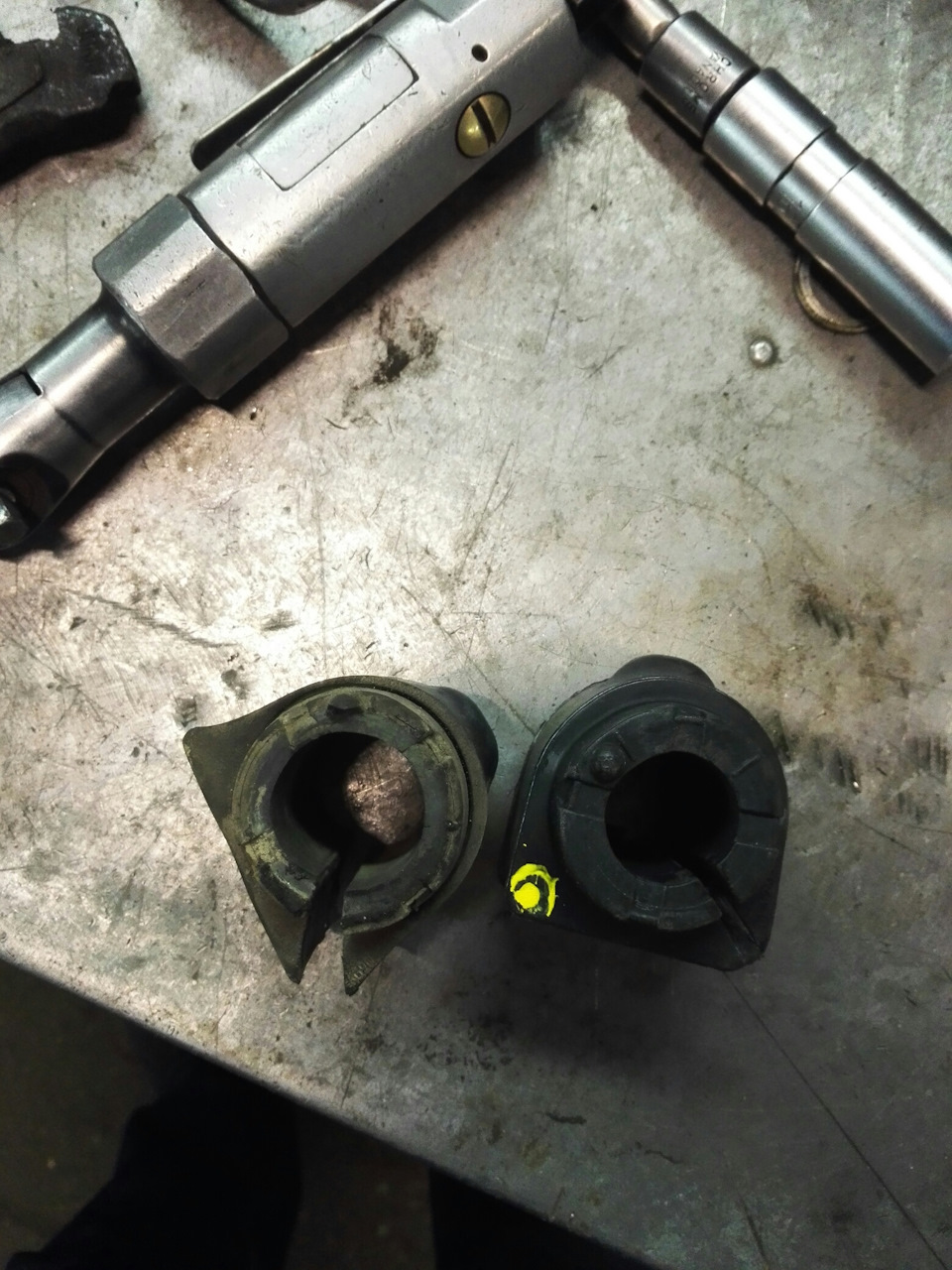 Замена втулок переднено стабилизатора. Пробег 319500 км) — Volvo XC70 ...