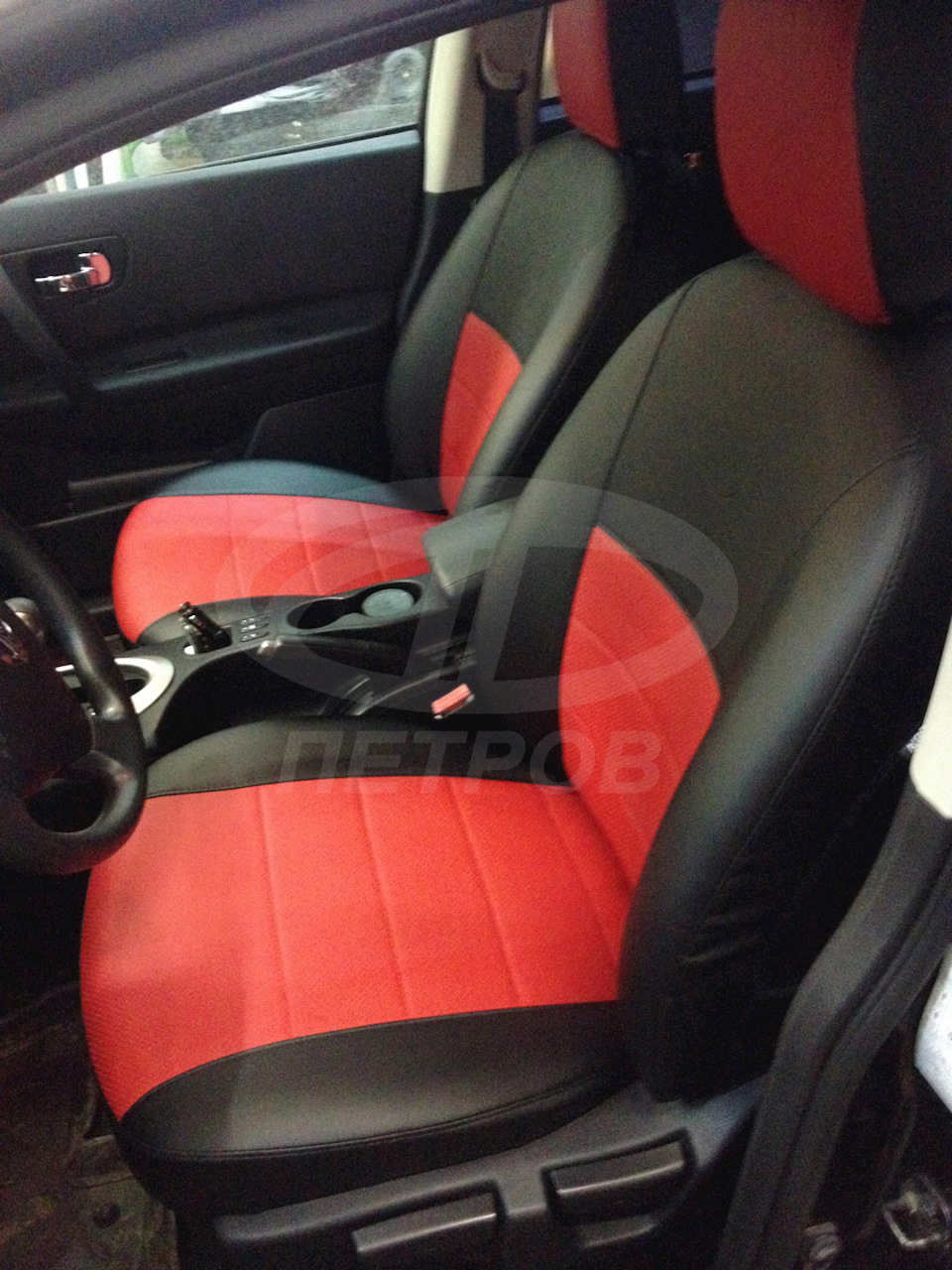 🚘 Автомобильные чехлы на RENAULT SANDERO из экокожи — Автомобильные ...