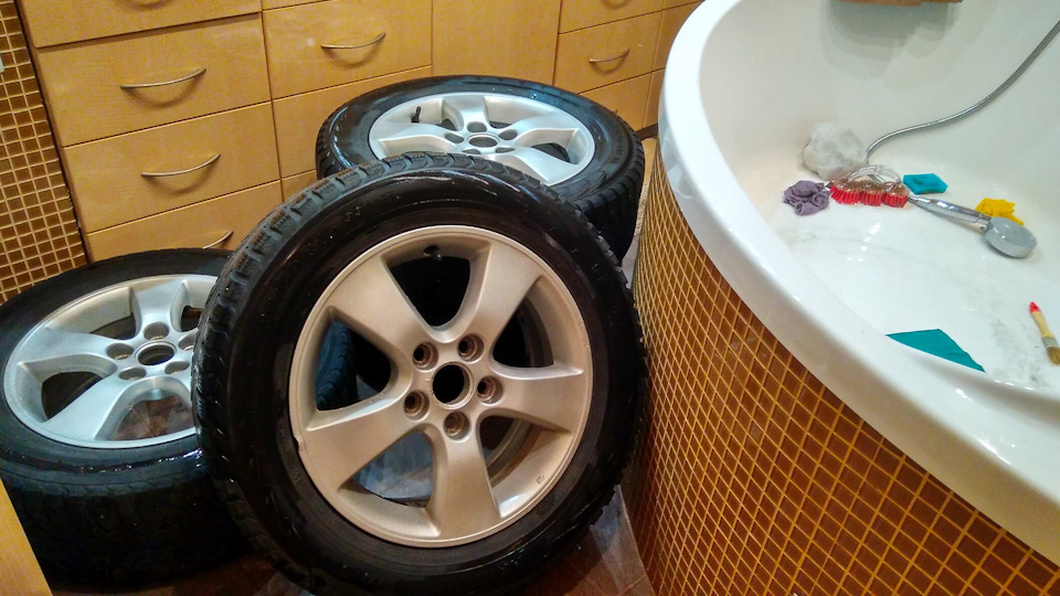 Готовь сани 215/60 r16 — Toyota Mark II (100), 2,5 л, 1997 года | шины ...