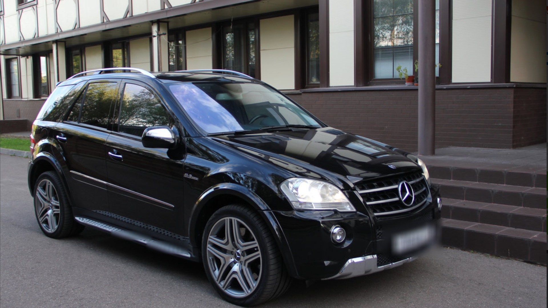 Mercedes-Benz ML 63 AMG (W164) 6.2 бензиновый 2010 | на DRIVE2
