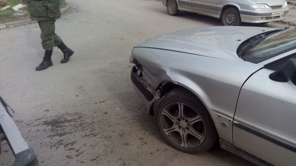 ДТП Не страховой случай — Audi 80 B4 2 л 1992 года ДТП Drive2