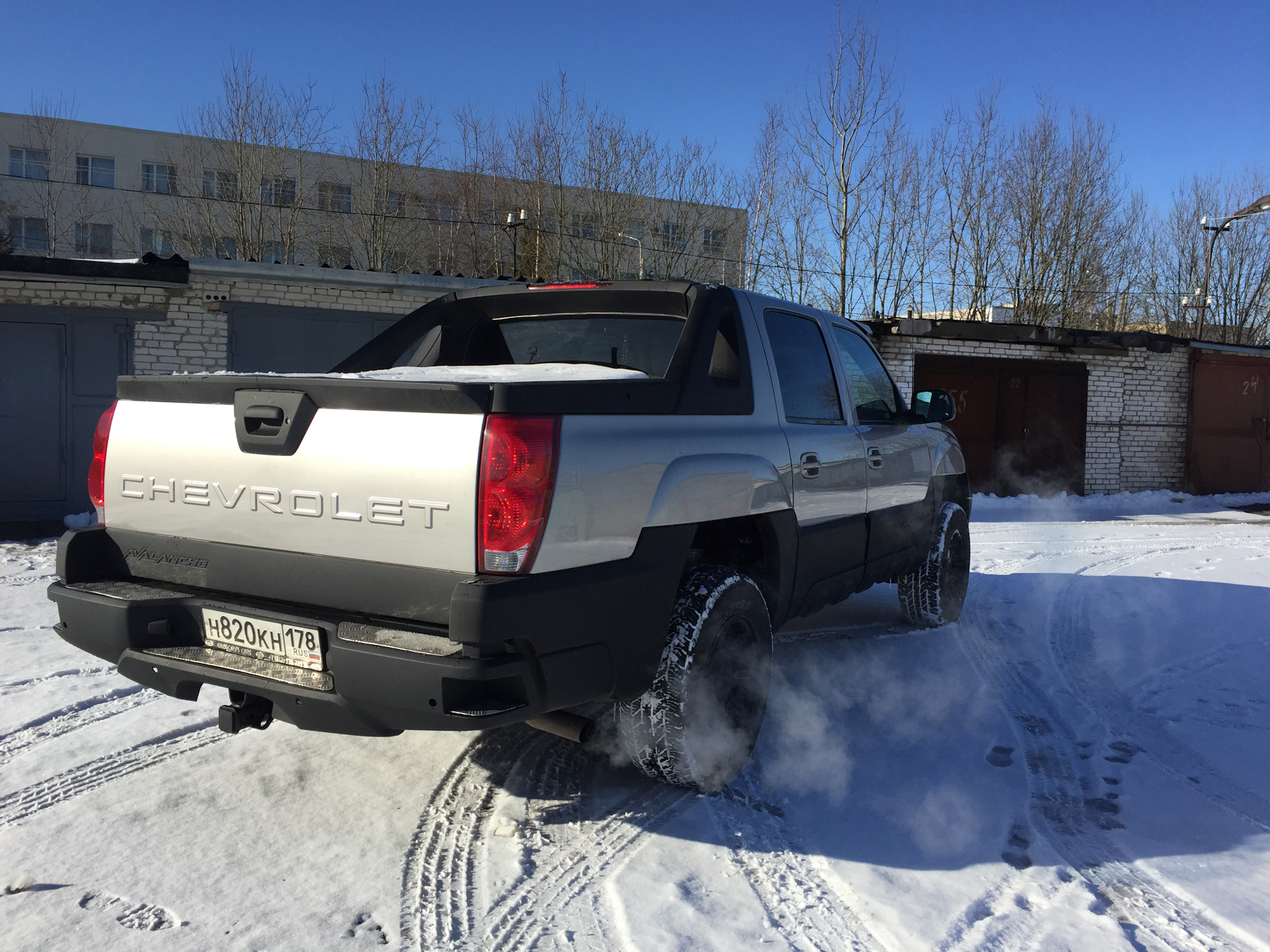 CHEVROLET AVALANCHE 2500 8.1 — DRIVE2