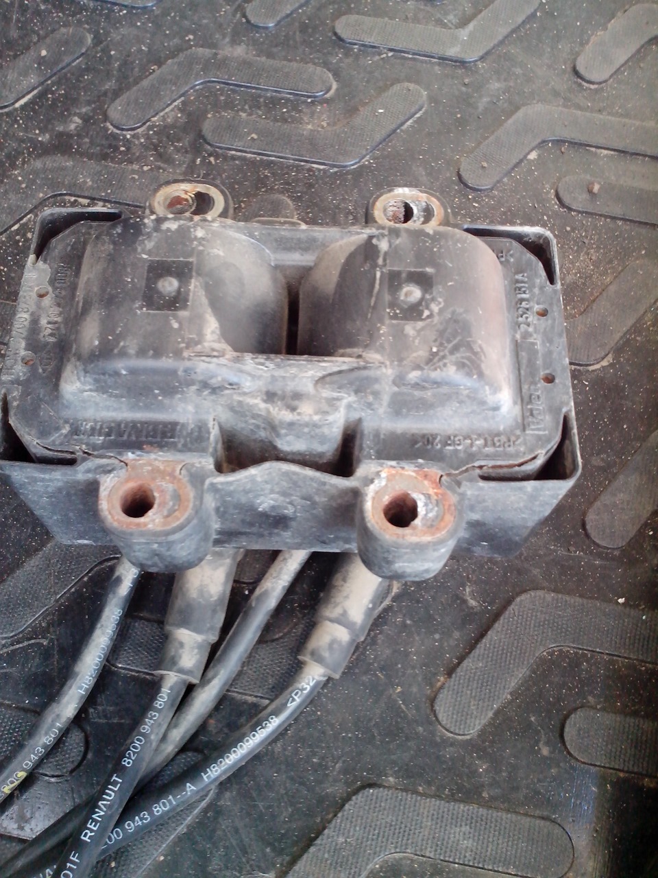 8200943801 Комплект проводов зажигания 4 шт RENAULT | Запчасти на DRIVE2