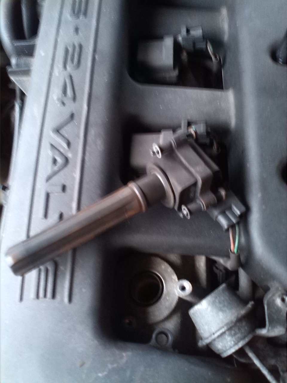 Замена свечей зажигания — Chrysler Concorde (2G), 3,2 л, 2000 года ...