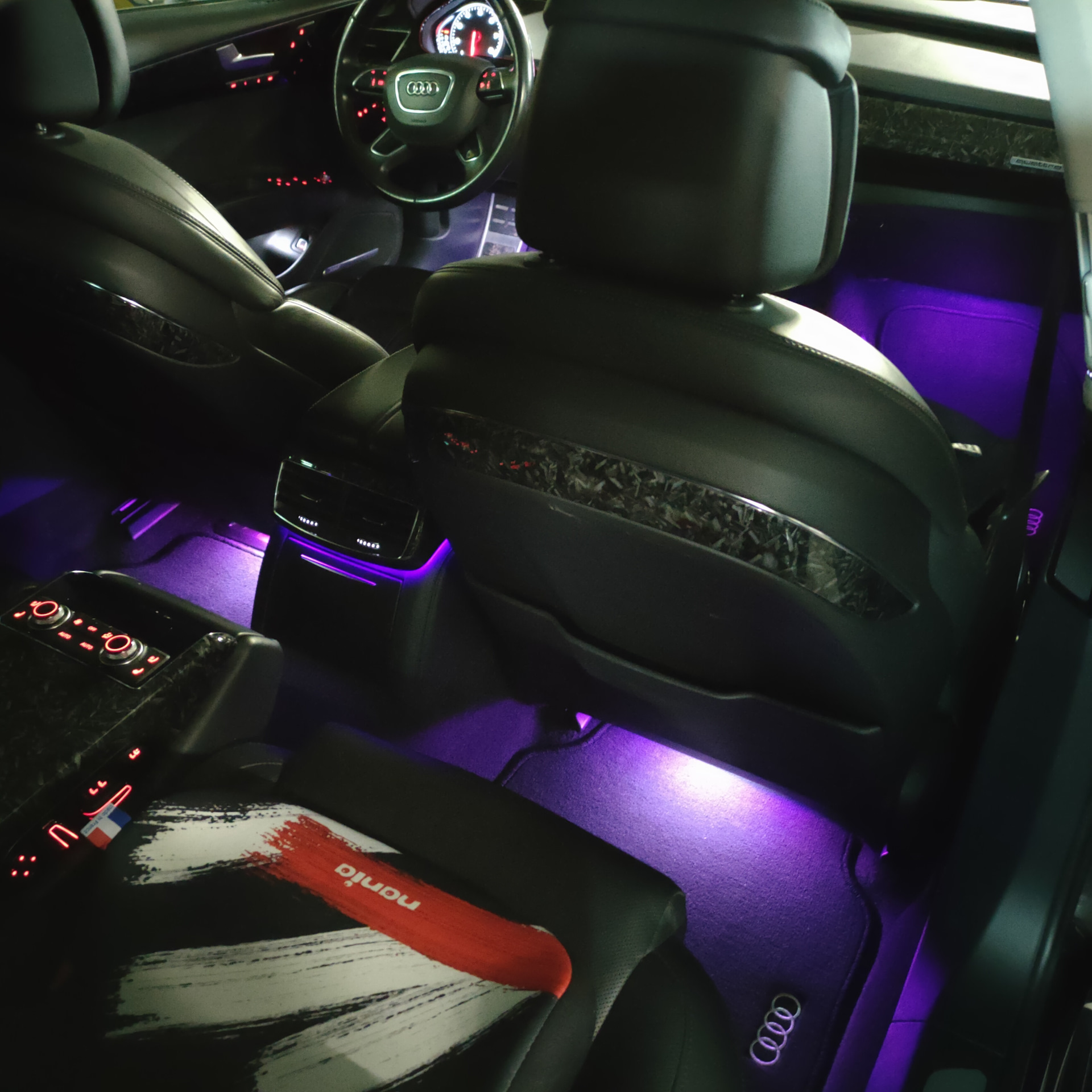 Ambient light — Audi A8 (D4), 4 л, 2014 года | стайлинг | DRIVE2