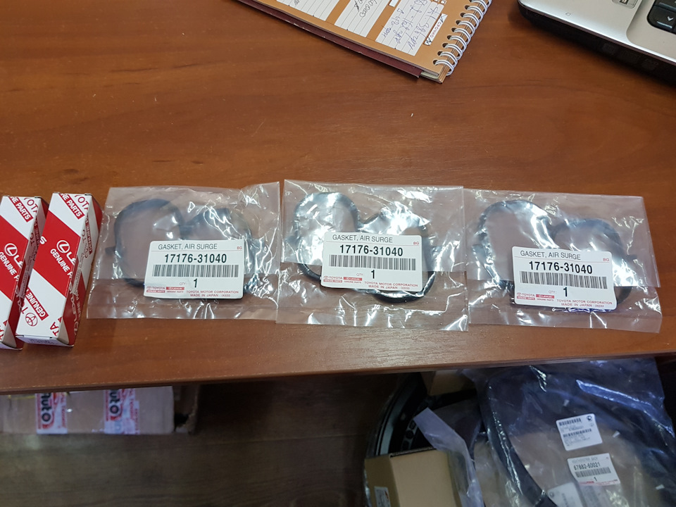 1717631040 Прокладка впускного коллектора Toyota Alphard 2008-2014 ...