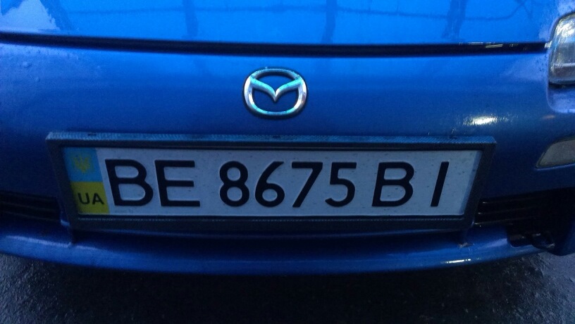 Наклонная рамка для номера в стиле JDM — Mazda 323 V, 1,5 л, 1998 года ...