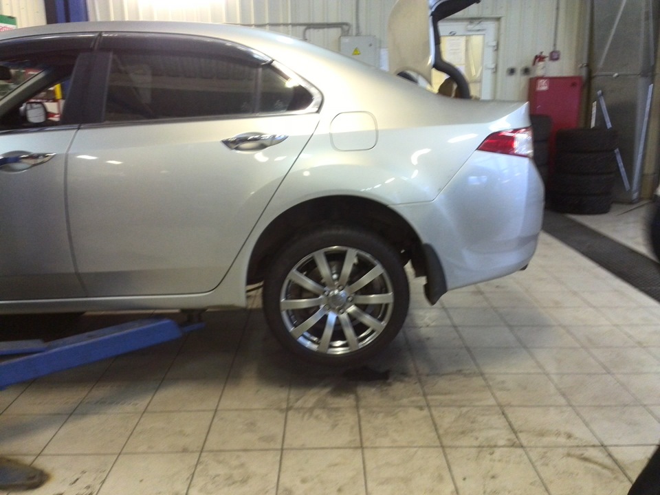 Диски R18 — Honda Accord (8G), 2,4 л, 2008 года | стайлинг | DRIVE2