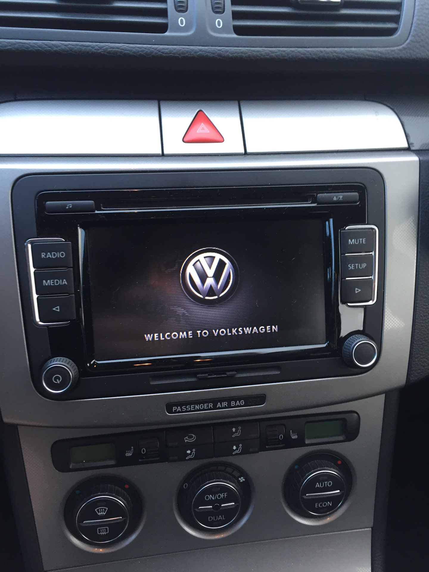 Поменял rcd500 на rcd510 — Volkswagen Passat B6, 1,9 л, 2006 года ...