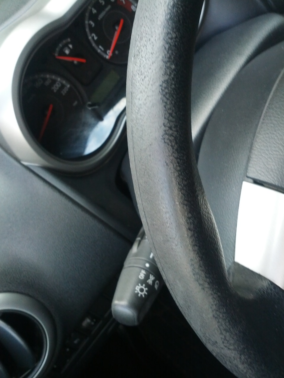 Руль) — Nissan Note (1G), 1,4 л, 2006 года | аксессуары | DRIVE2