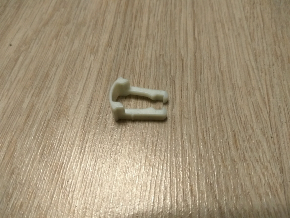 96434270 Клипса топливная белая GM | Запчасти на DRIVE2