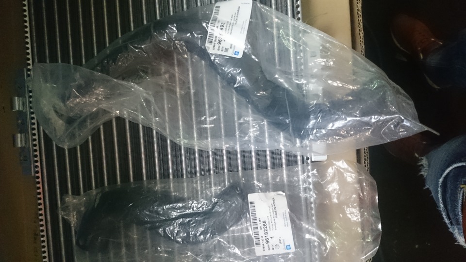 Замена радиатора… — Chevrolet Lanos, 1,5 л, 2007 года | визит на сервис ...