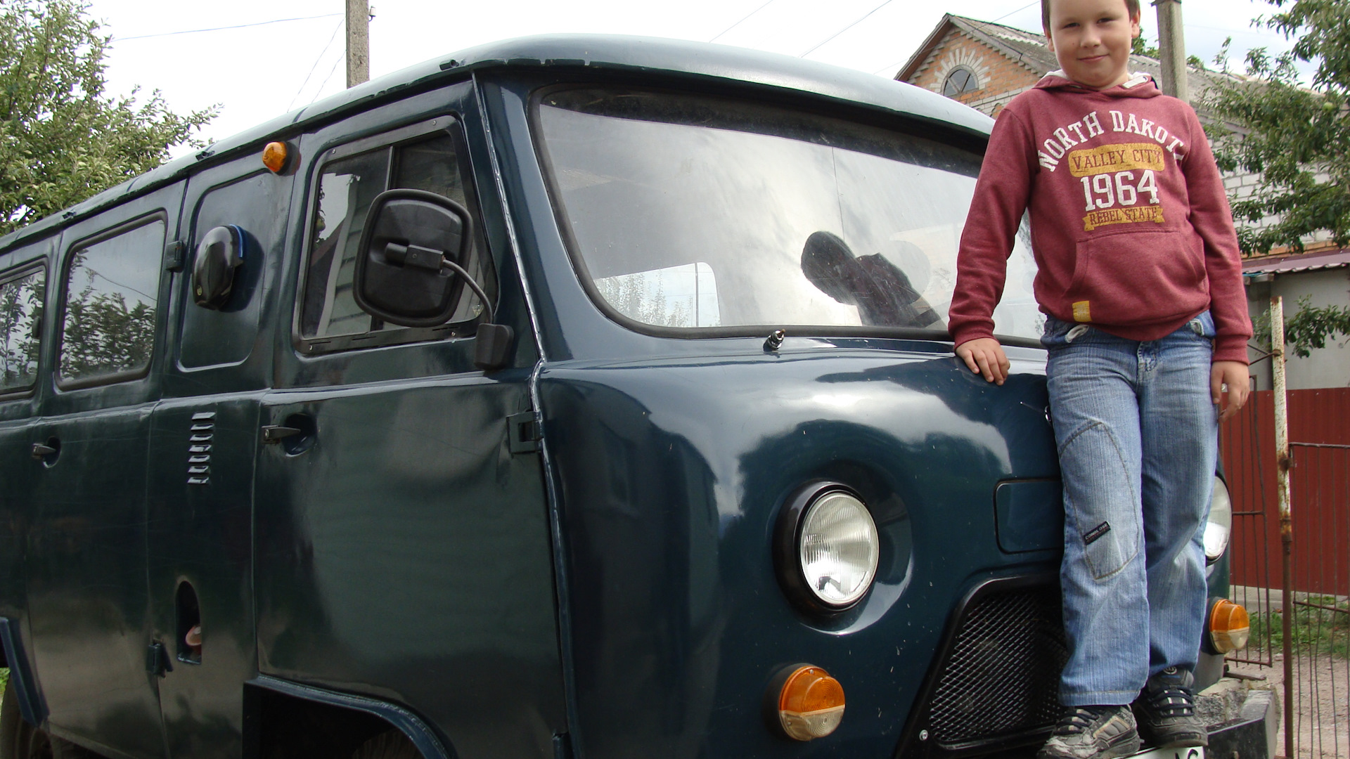 УАЗ 452 2.4 бензиновый 1985 | Боевой бегемот на DRIVE2