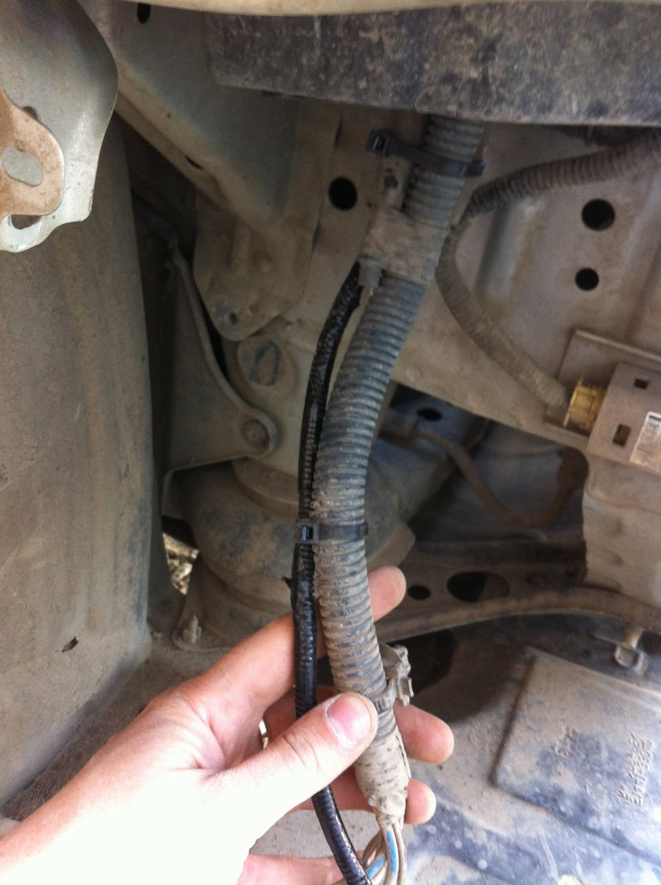 Датчик омывайки — Toyota Camry (XV30), 2,4 л, 2005 года | тюнинг | DRIVE2