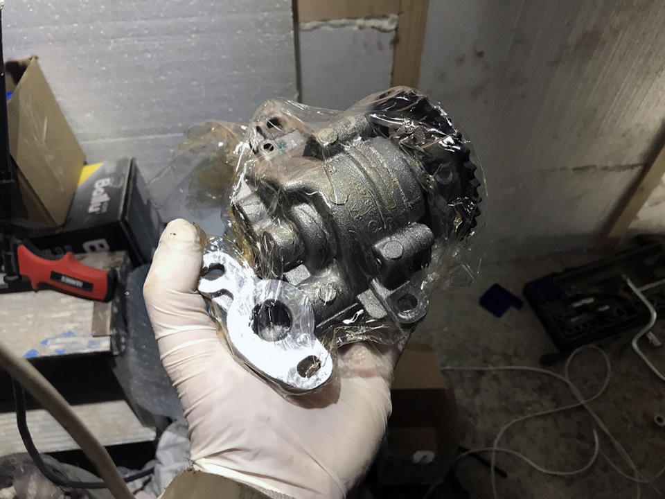 ТО максимальной потужности: замена масляного насоса — Ford Ranger (3G ...