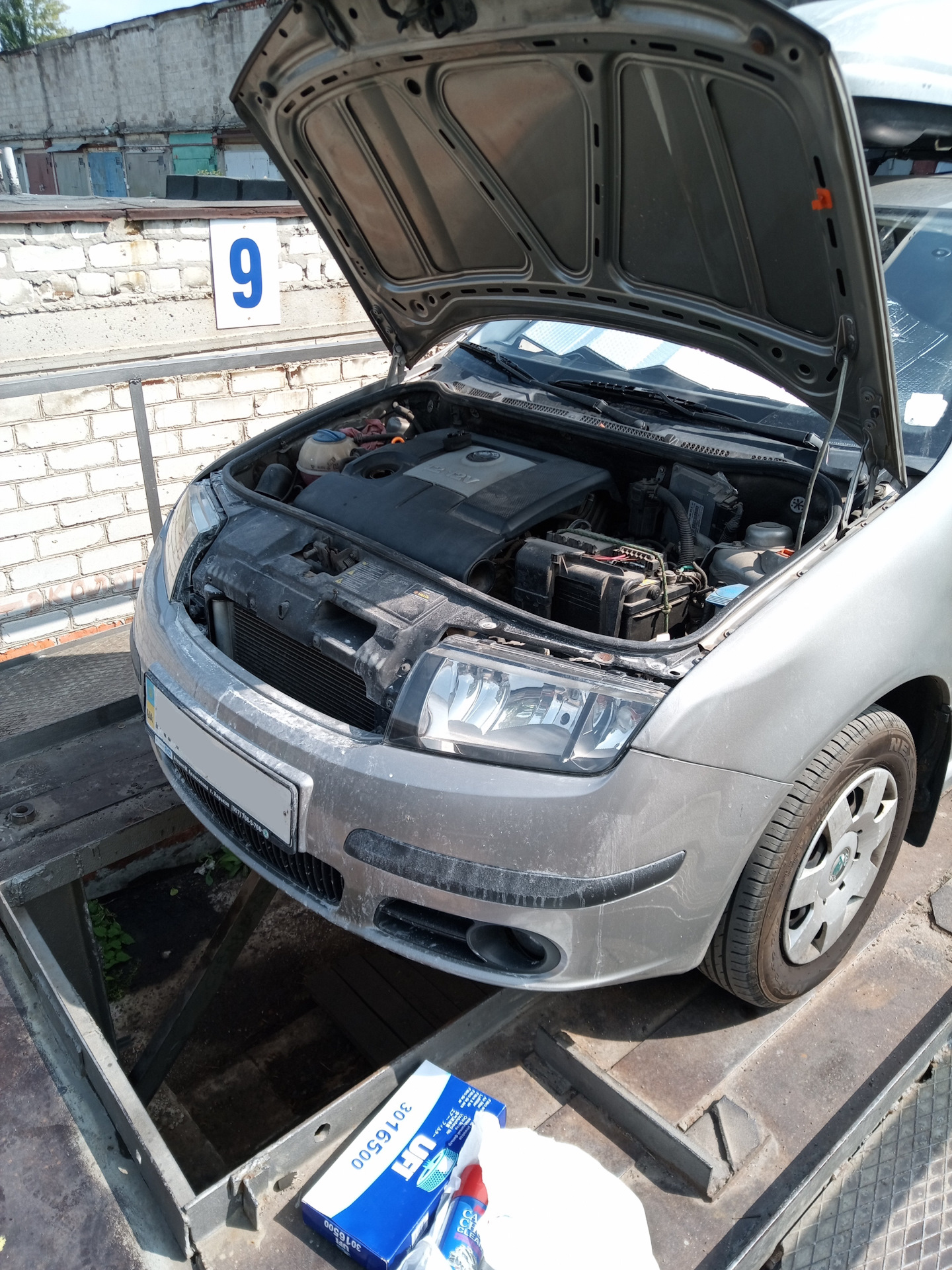 Масла-фильтра 176000, свечи, полировка фар — Skoda Fabia Combi Mk1, 1,2 ...