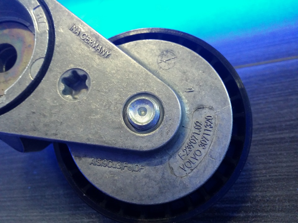 30711320 Натяжитель ремня Volvo | Запчасти на DRIVE2