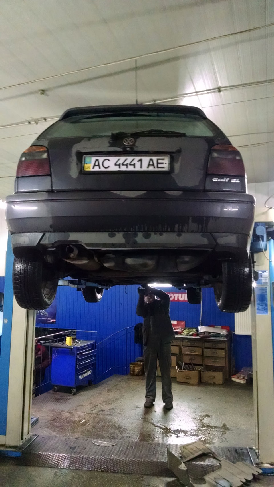 Замена подшипника, цапфы и прокладки поддона ДВС — Volkswagen Golf Mk3 ...