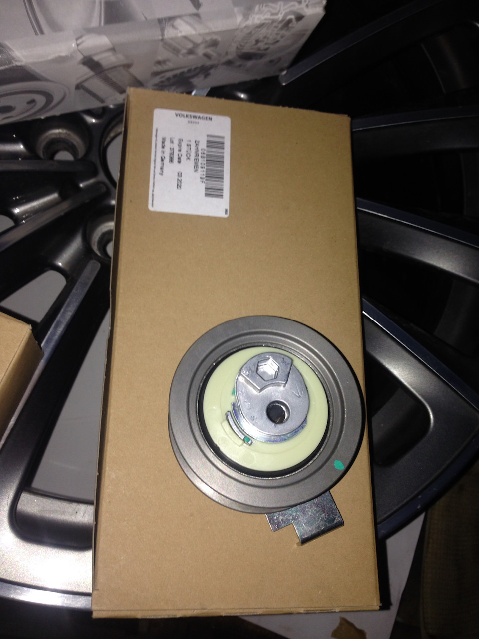 Замена ремня грм с роликами — Audi A4 (B7), 1,8 л, 2007 года | визит на ...