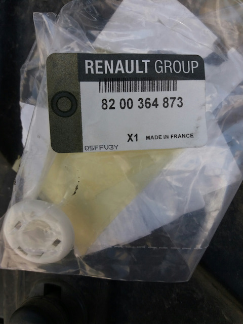 8200364873 Фиксатор фары (плас) RENAULT | Запчасти на DRIVE2