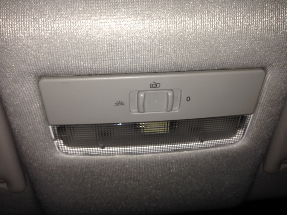 Замена лампы в "люстре" — Volkswagen Polo Sedan, 1,6 л., 2012 года ...