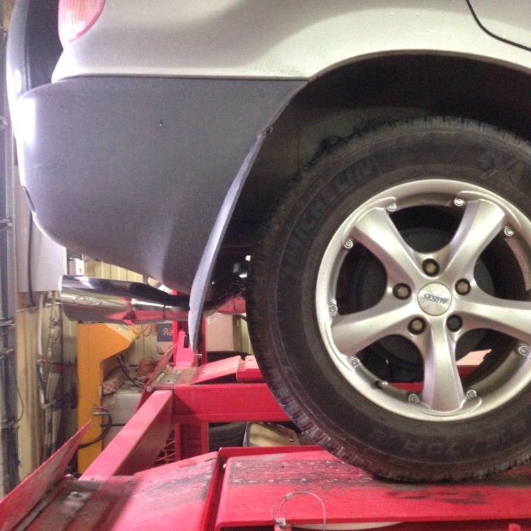 Выпуск без катализаторов и глушитель «Ganador» — Toyota RAV4 (II), 2 л ...